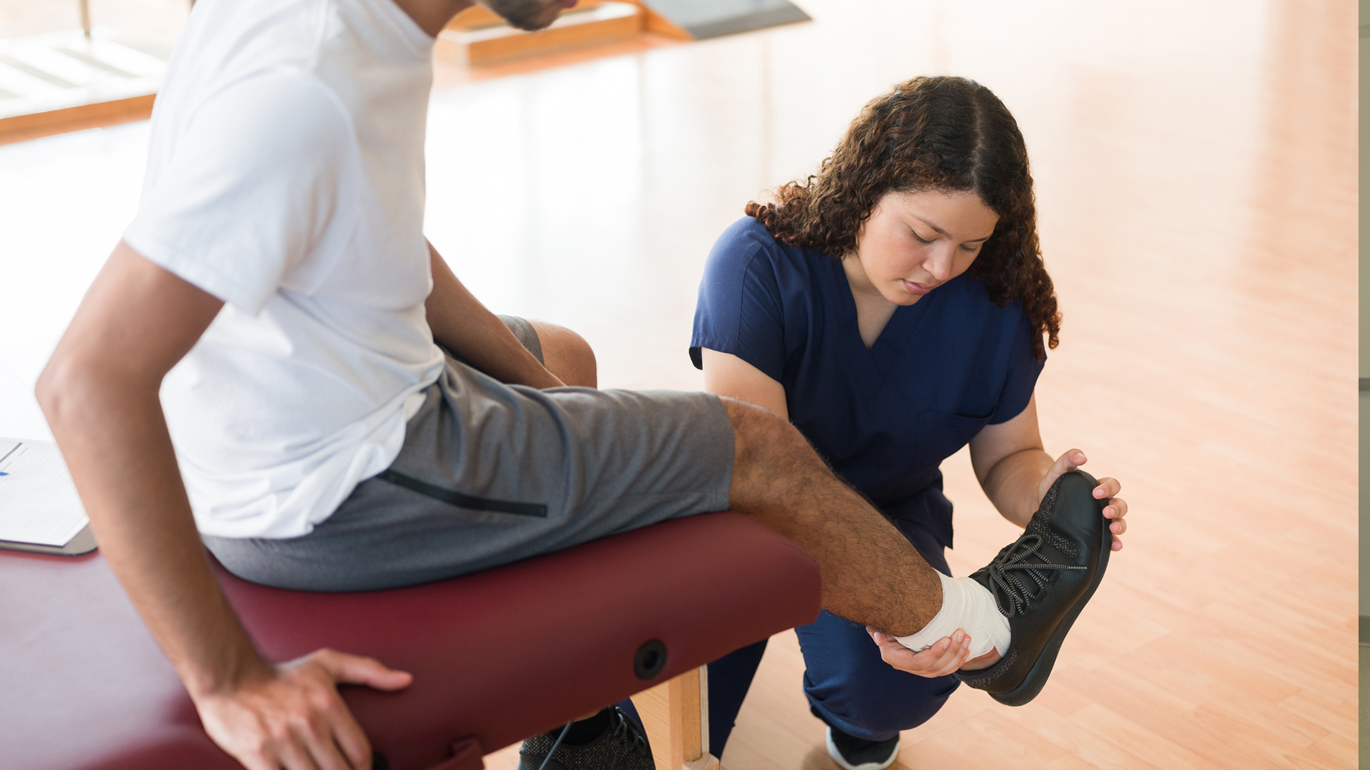 Study Rehabilitation Therapy Assistant Course, Program, Diploma in Manitoba
